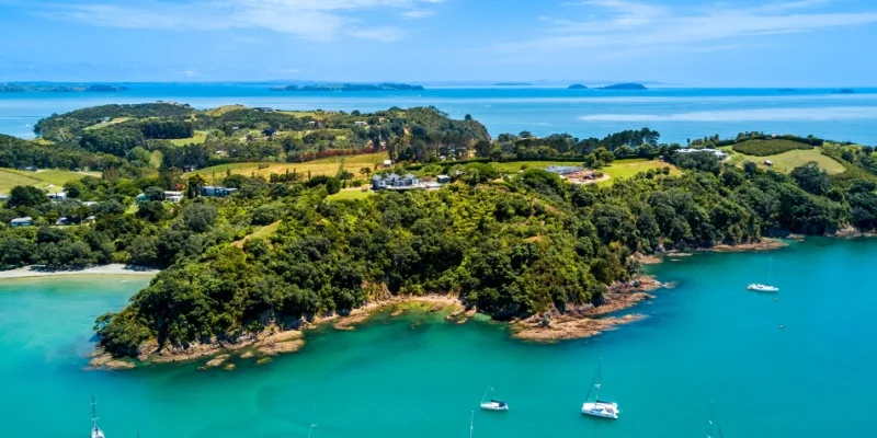 Explore the Most Beautiful Places in New Zealand!